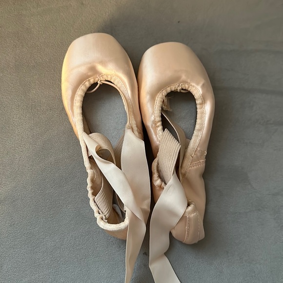 Shoes | Pointe Shoes | Poshmark